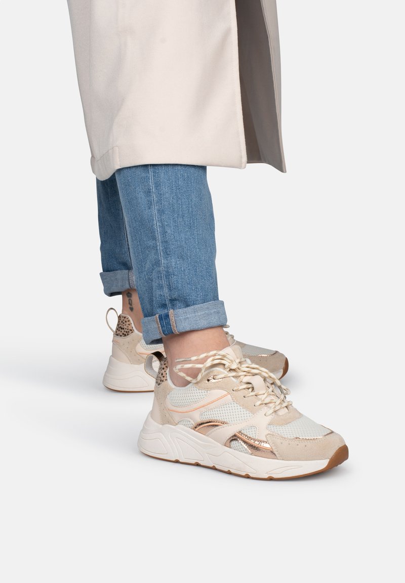 Posh by Poelman KAE - Sneaker low - beige with combination/beige ...