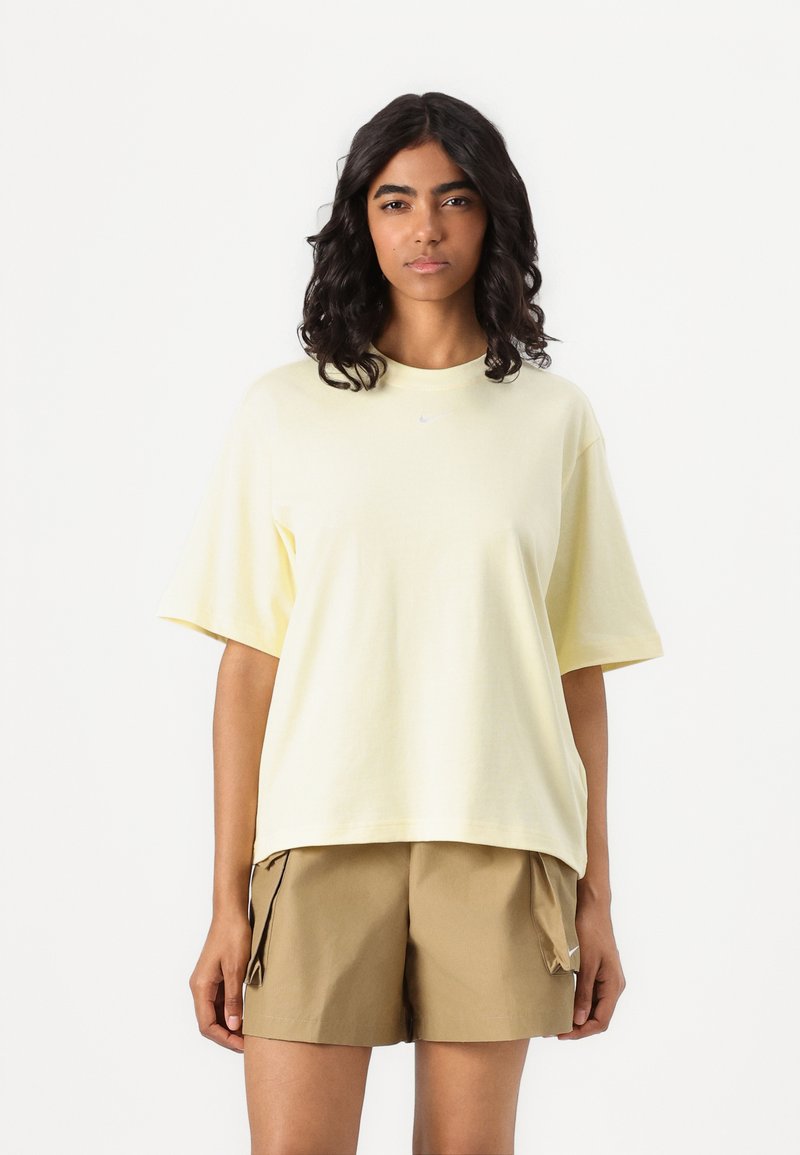 Nike Sportswear TEE BOXY - T-shirts basic - alabaster/lysegul - Zalando.dk