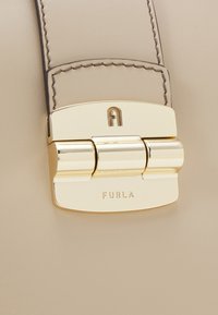 Furla CLUB - Käsilaukku - grano/beige - Zalando.fi