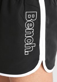 Bench Badeshorts - black/schwarz - Zalando.de
