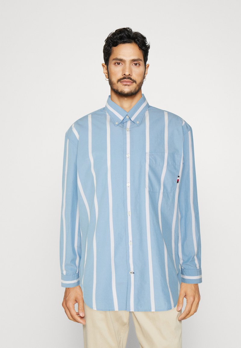 Tommy Hilfiger SAIL STRIPE - Chemise - vessel blue/optic white/bleu clair - ZALANDO.FR