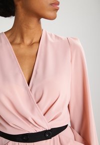 YAS Maxi dress - light pink - (Pre-owned) - Zalando