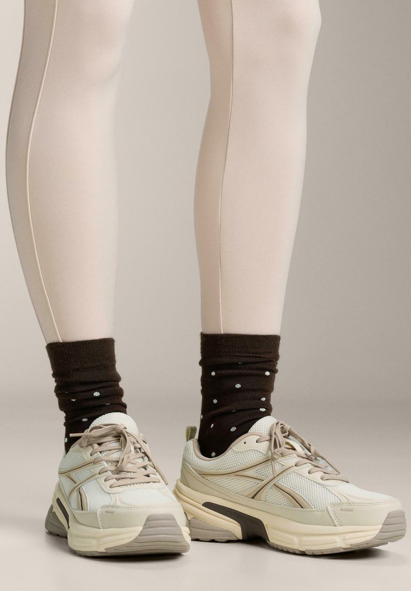 OYSHO 2 PAIRS OF CLASSIC - Socks - mottled brown - Zalando.ie