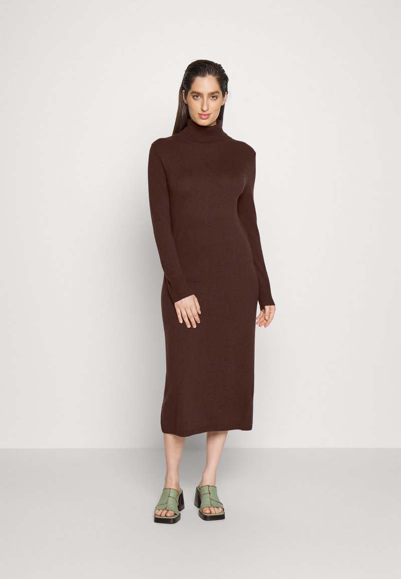 pure cashmere TURTLENECK MAXI DRESS - Robe pull - brown/marron - ZALANDO.BE