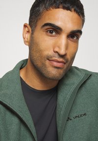 Vaude YARAS II - Fahrradjacke - dusty moss/dunkelgrün - Zalando.de