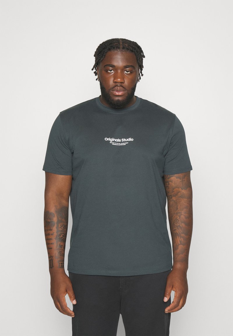 Jack & Jones JORVESTERBRO CREW NECK - Triko s potiskem - magical forest ...