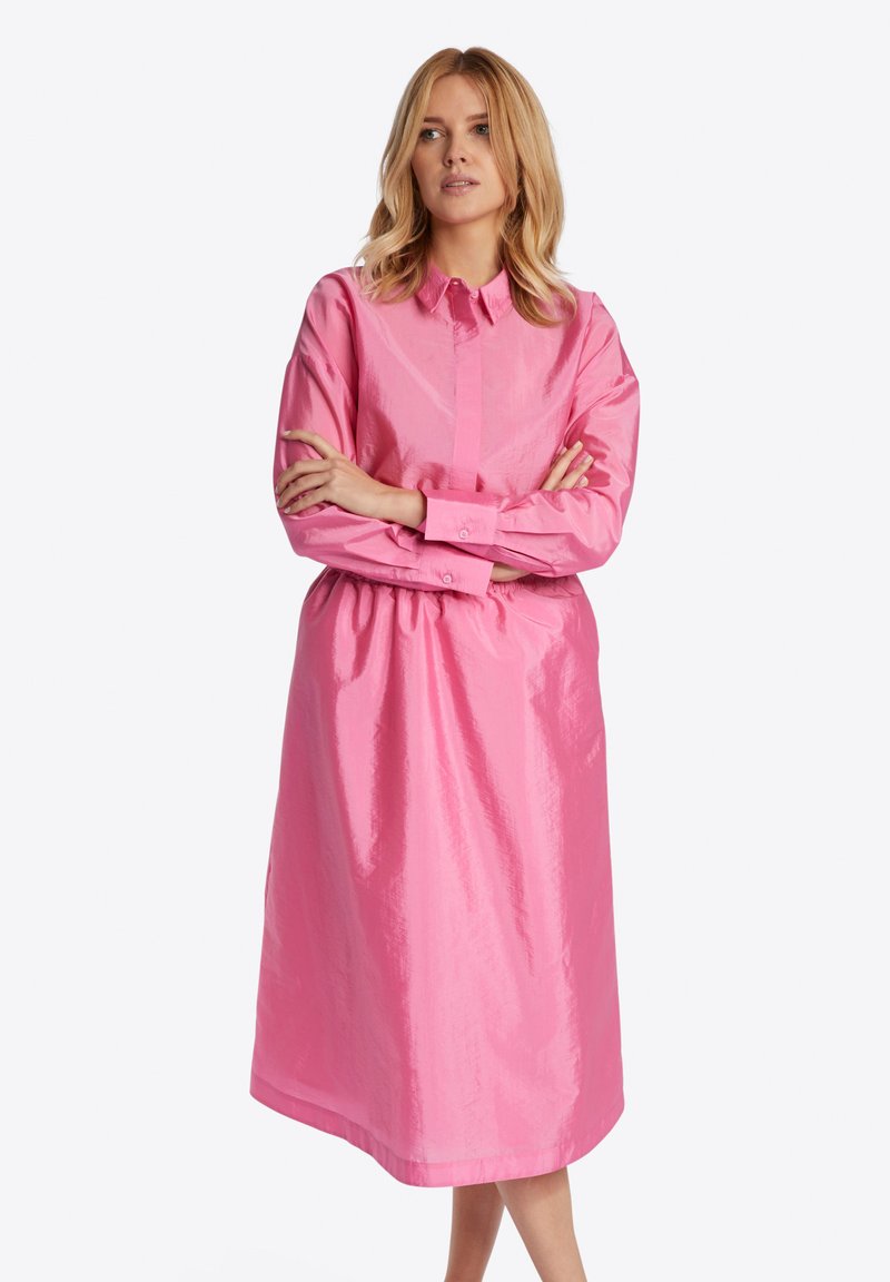 Rich & Royal IN GLÄNZENDER OPTIK - sukňa v tvare A - pink power/ružová ...