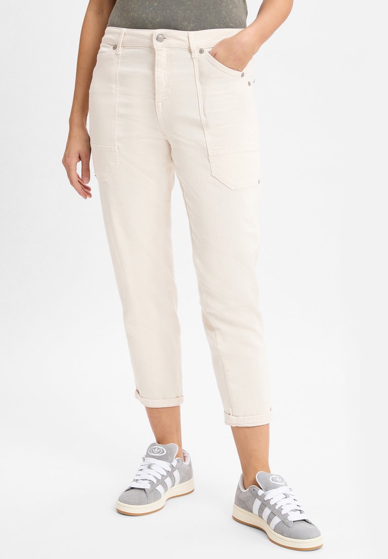 MAC Jeans IOWA BAGGY - Slim fit jeans - ecru/wit - Zalando.nl