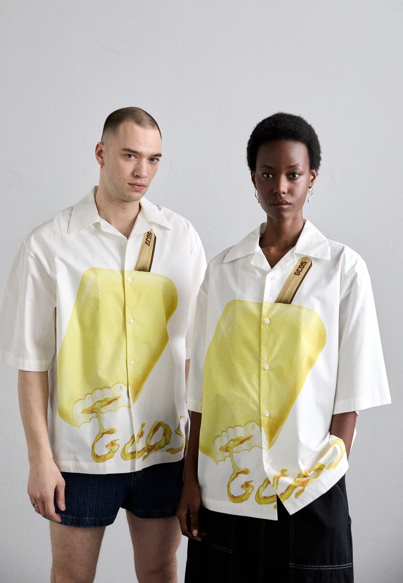 GCDS GELATO BOWLING UNISEX - Button-down blouse - bianco ottico/white ...