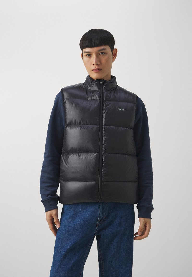 Holzweiler SHINY DAFF VEST UNISEX - Waistcoat - black - Zalando.ie