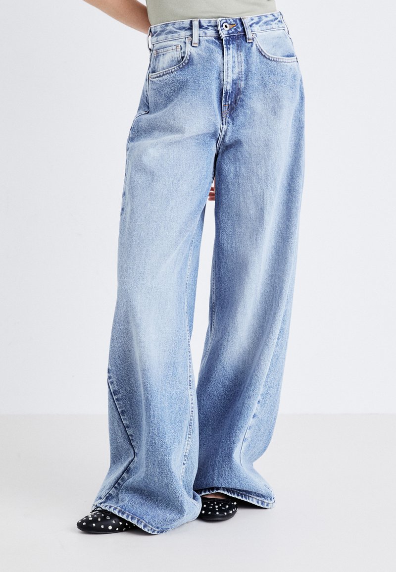Pepe Jeans WIDE LEG - Relaxed fit jeans - denim/lichtblauw - Zalando.nl