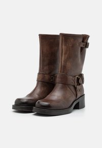 Pavement TAMERA TWO-TONE - Santiags - brown/marron - ZALANDO.FR
