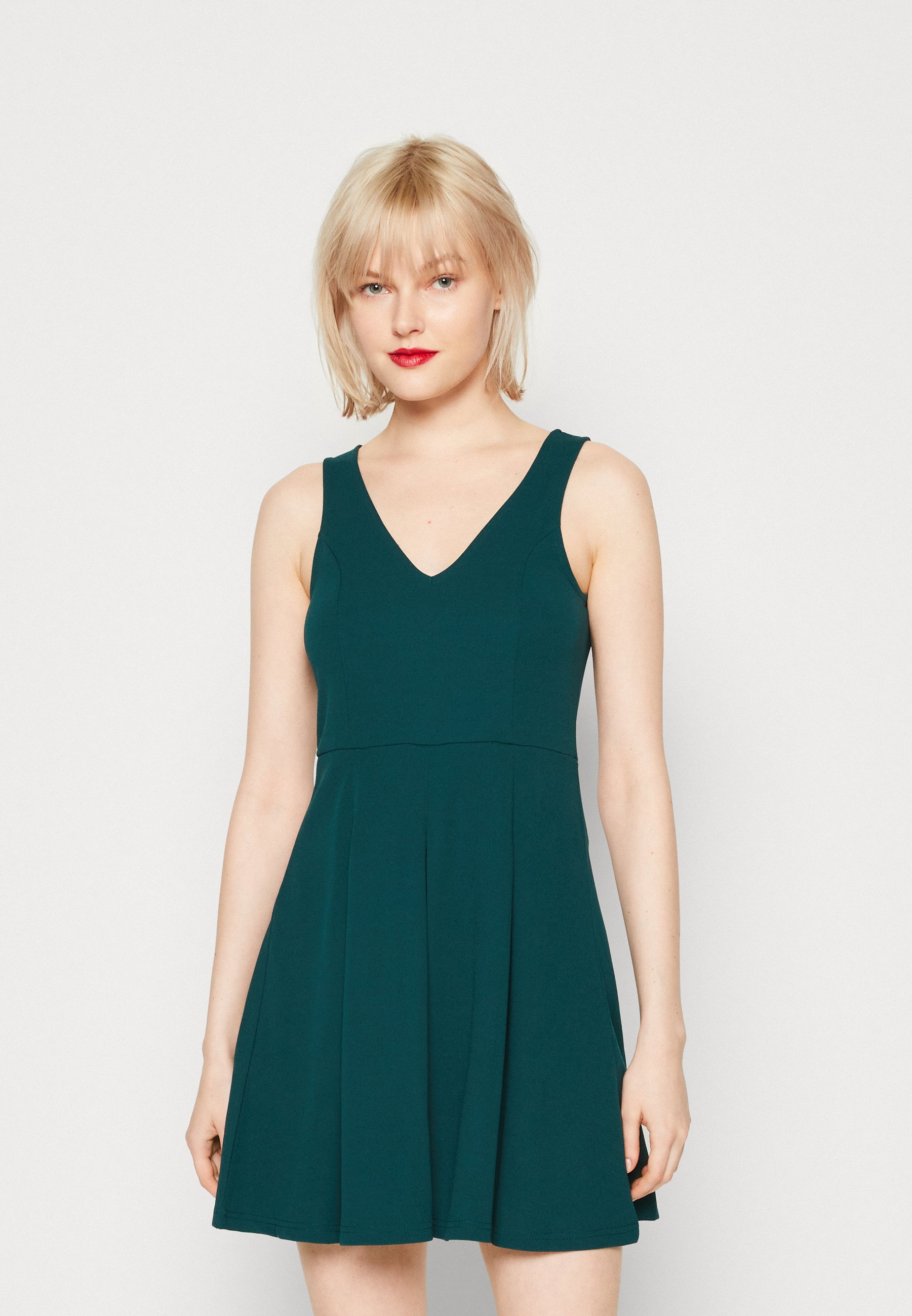 JDY JDYLEONORA FLARED - Jerseykleid - botanical garden/dunkelgrün ...