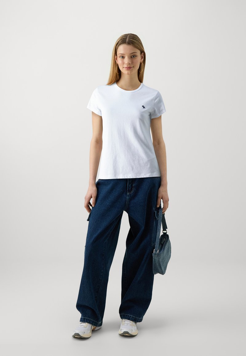 Abercrombie & Fitch ICON CREW 3 PACK - Basic T-shirt - white/navy/black/white - Zalando.ie