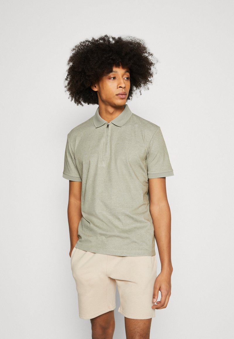 Selected Homme SLHFAVE ZIP SS NOOS - Polo - burnt olive/olive - ZALANDO.FR