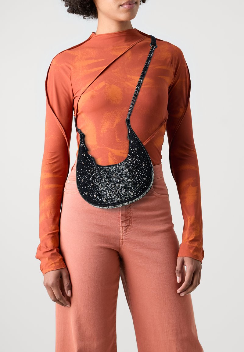 Pinko BRIOCHE HOBO MINI - Cross body bag - nero limousine/canna fucile ...