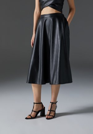 LolaLiza MIDI IN - A-lijn rok - black/zwart - Zalando.nl