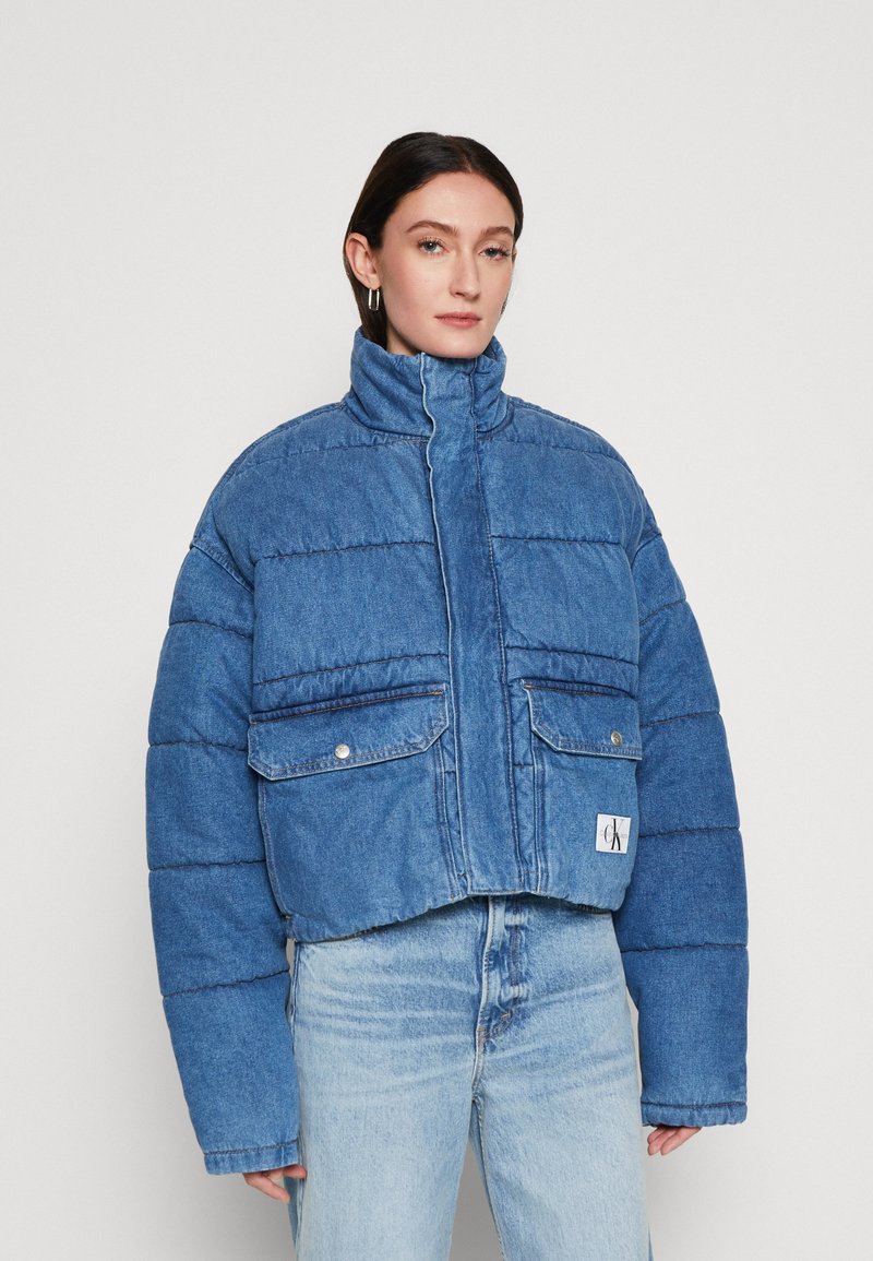 Calvin Klein Jeans LIGHT PUFFER - Chaqueta de invierno - denim medium ...