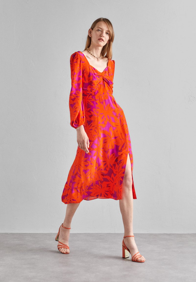 Diane von Furstenberg EVIE DRESS - Jurk - brushed petals orange/rood - Zalando.nl