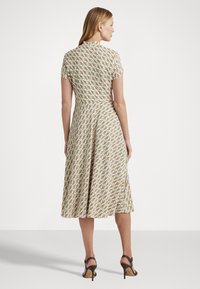 Lauren Ralph Lauren Petite ELMAND SHORT SLEEVE DAY DRESS - Freizeitkleid - cream multi/offwhite ...