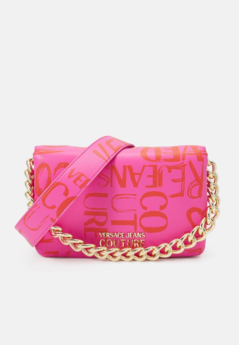 Versace Jeans Couture RANGE SOFT ALLOVER LOGO SKETCH BAGS - Handtasche ...