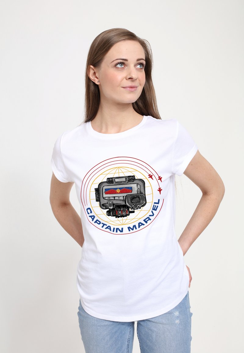 Henry Tiger CAPTAIN MARVEL: MOVIE PAGING MARVEL - T-Shirt print - white ...