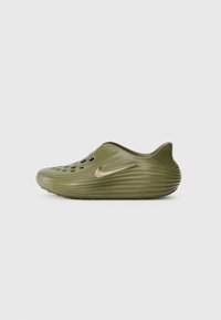 Nike Sportswear REACTX REJUVEN 8 UNISEX - Clogs - med olive/olive ...