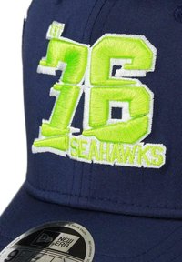 New Era SEATTLE SEAHAWKS ESTABLISHED NUMBER STRETCH SNAPBACK - Cap ...