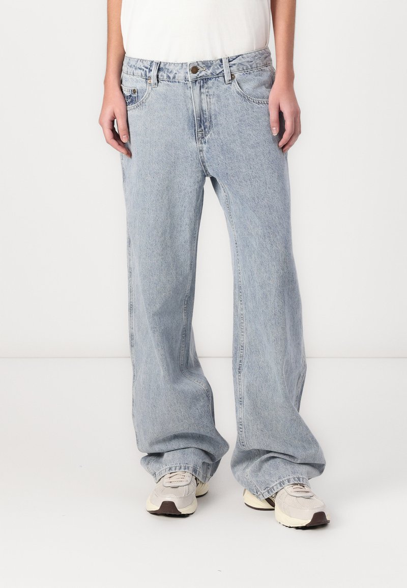 Rip Curl AGGIE - Relaxed fit jeans - vintage blue/blue - Zalando.co.uk