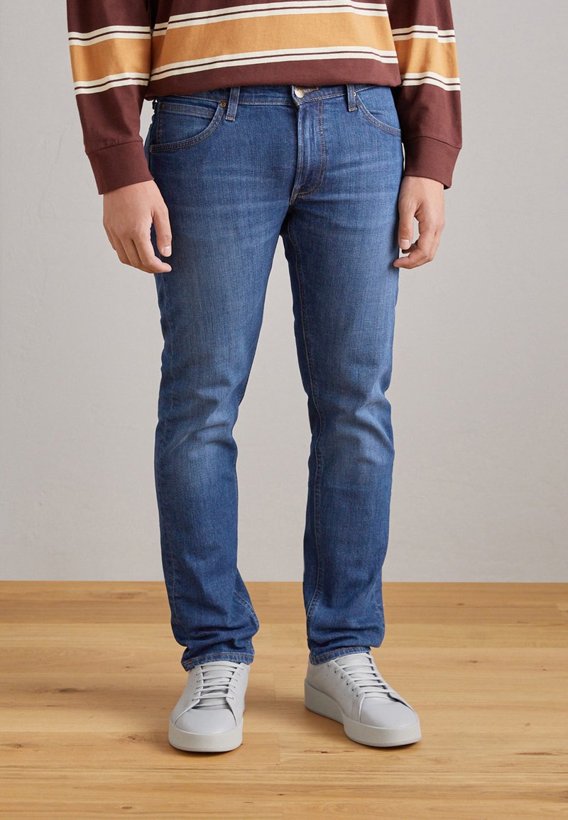 Lee DAREN ZIP FLY - Jeans Straight Leg - on the road/blue denim ...