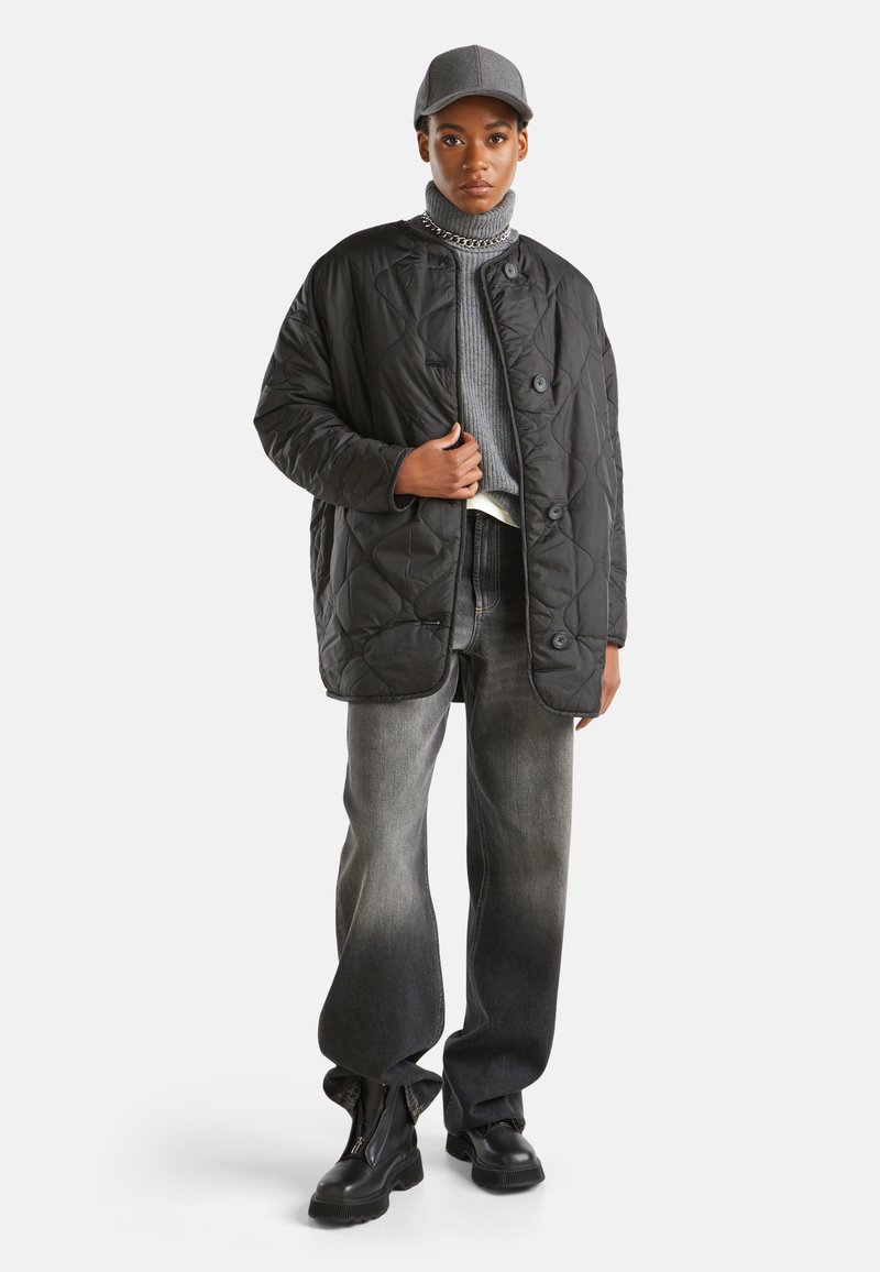 United Colors of Benetton EXTERIOR IN QUILTED WITH CENTRE FRONT BUTTON ...