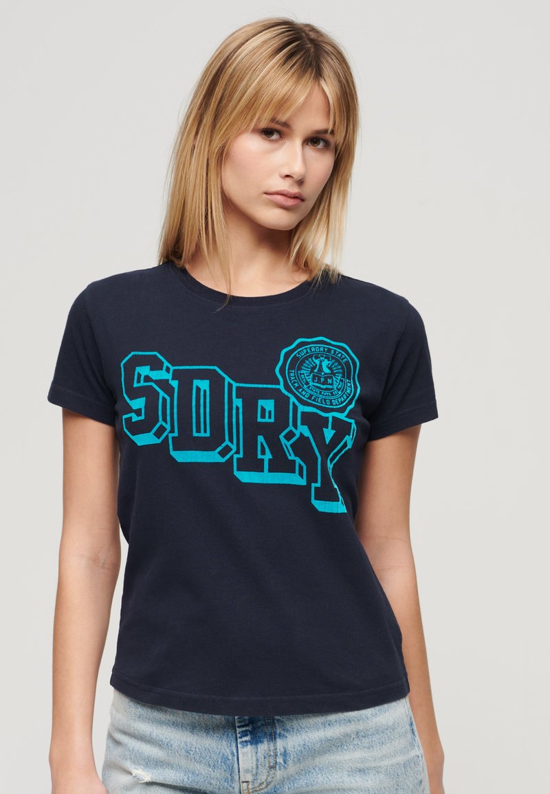 Superdry VARSITY FLOCKED - Print T-shirt - darkest navy/blue - Zalando