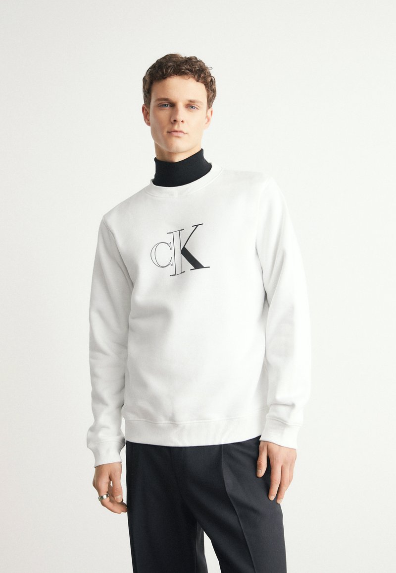 Calvin Klein Jeans OUTLINE MONOLOGO CREW NECK - Sweatshirt - bright ...
