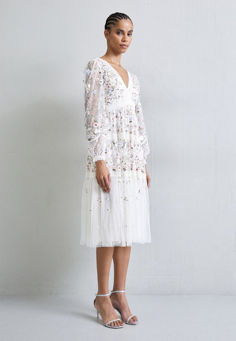 Needle & Thread GARLAND RIBBON MIDAXI DRESS - Robe de soirée - cream ...