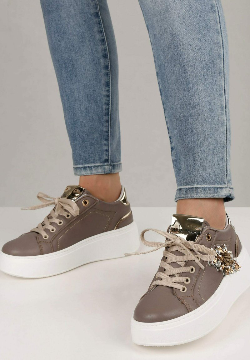 Alba Moda Sneaker low - taupe - Zalando.de