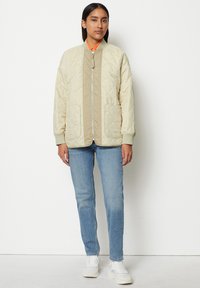 Marc O'Polo DENIM QUILTED ZIPPER PATCH POCKETS COLLAR - Halflange jas ...