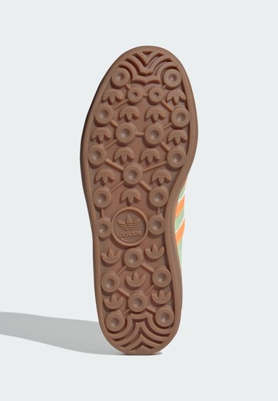 adidas Originals GAZELLE BOLD - Trainers - semi green spark screaming ...