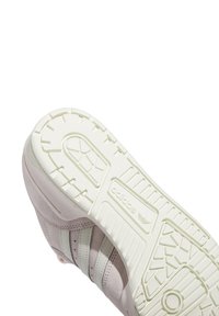 adidas Originals RIVALRY - Sneaker low - putty mauve/ivory/mauve ...