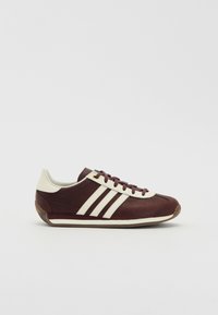 adidas Originals COUNTRY OG UNISEX - Sneakers - aurora ruby/cream white ...