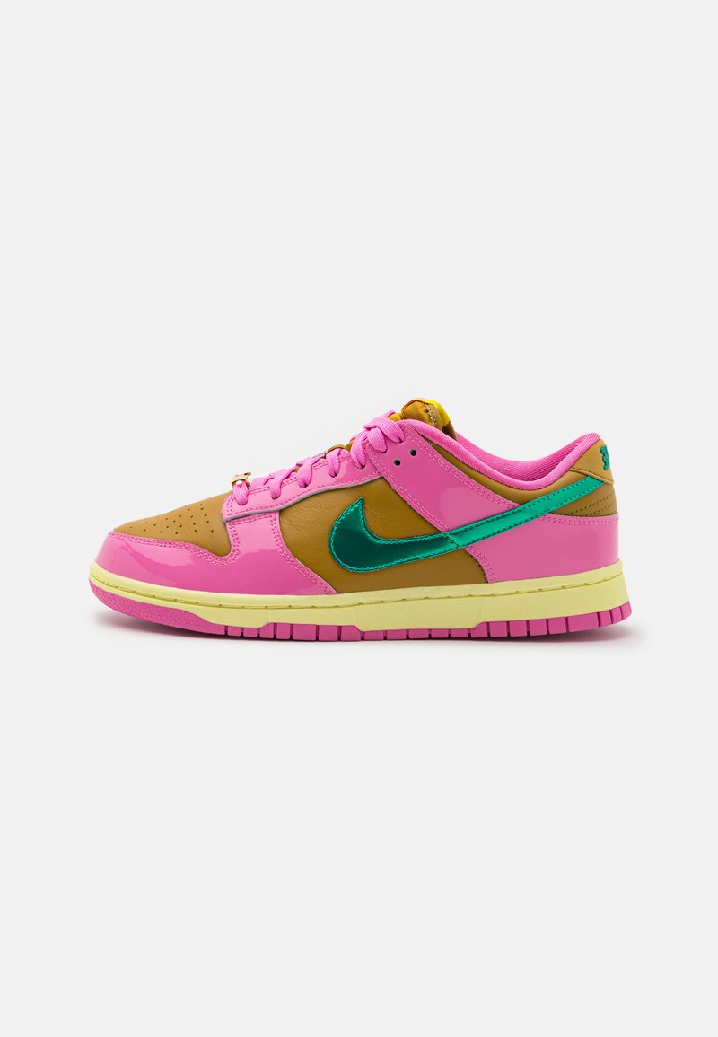 Nike Sportswear DUNK - Tenisky - playful pink/multi-color/bronzine ...