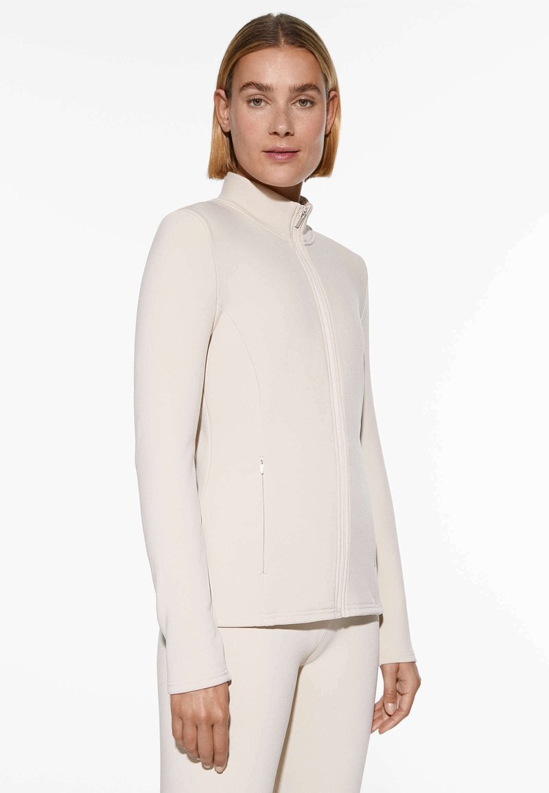Oysho Super Extra Warm Training Jacket Beige Zalando Ie