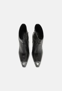 HUGO TARAH BOOTIE - Støvletter - black/svart - Zalando.no