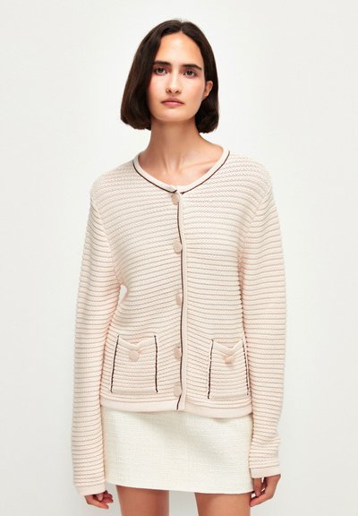 adL GARNISHED WITH POCKET FLAP - Robe chemise - printed black/noir ...