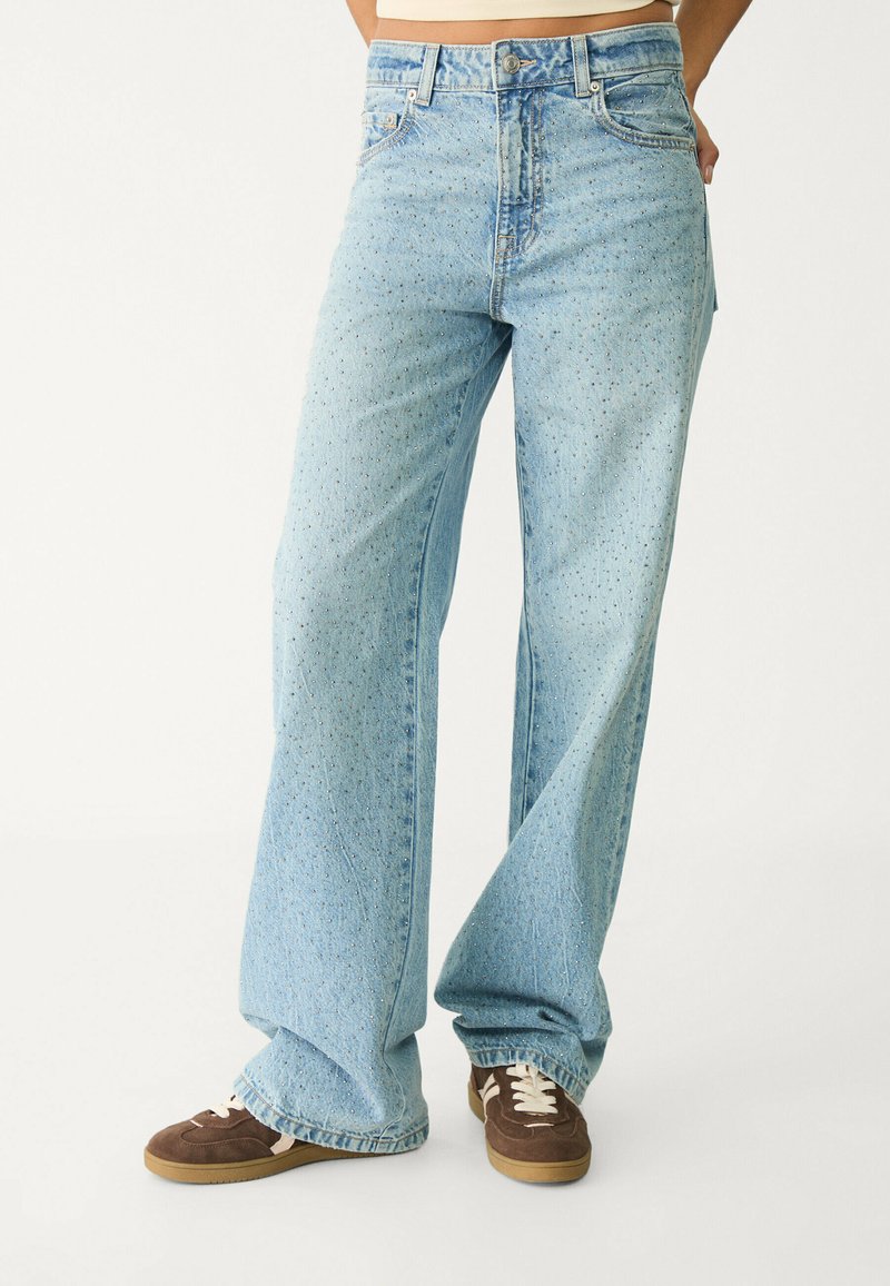 Stradivarius WITH RHINESTONES - Jeans Straight Leg - blue denim ...
