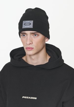 Pegador FEALA JAQUARD BEANIE UNISEX - Mütze - black/white/schwarz ...