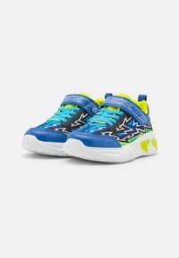 Geox ASSISTER BOY LIGHTS - Sneakers laag - royal/lime/blauw - Zalando.nl