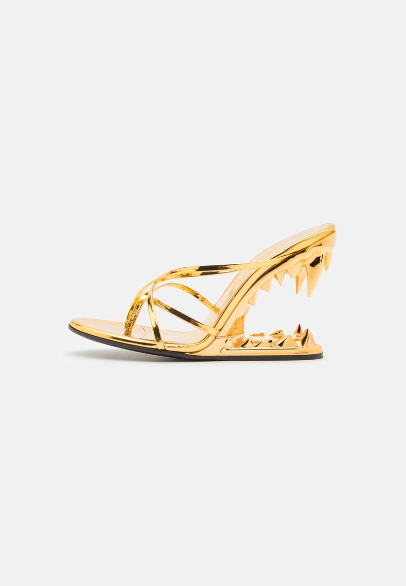GCDS MORSO THONG - T-bar sandals - gold/black - Zalando.ie