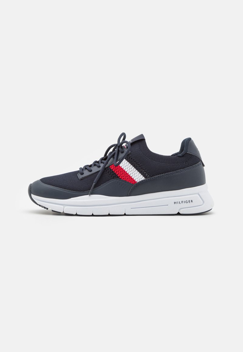 Tommy Hilfiger PREMIUM LIGHTWEIGHT RUNNER - Baskets basses - desert sky ...