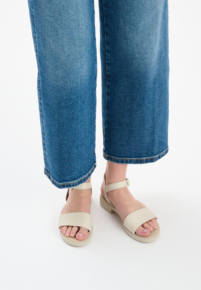 RYŁKO Sandals - beige - Zalando.ie