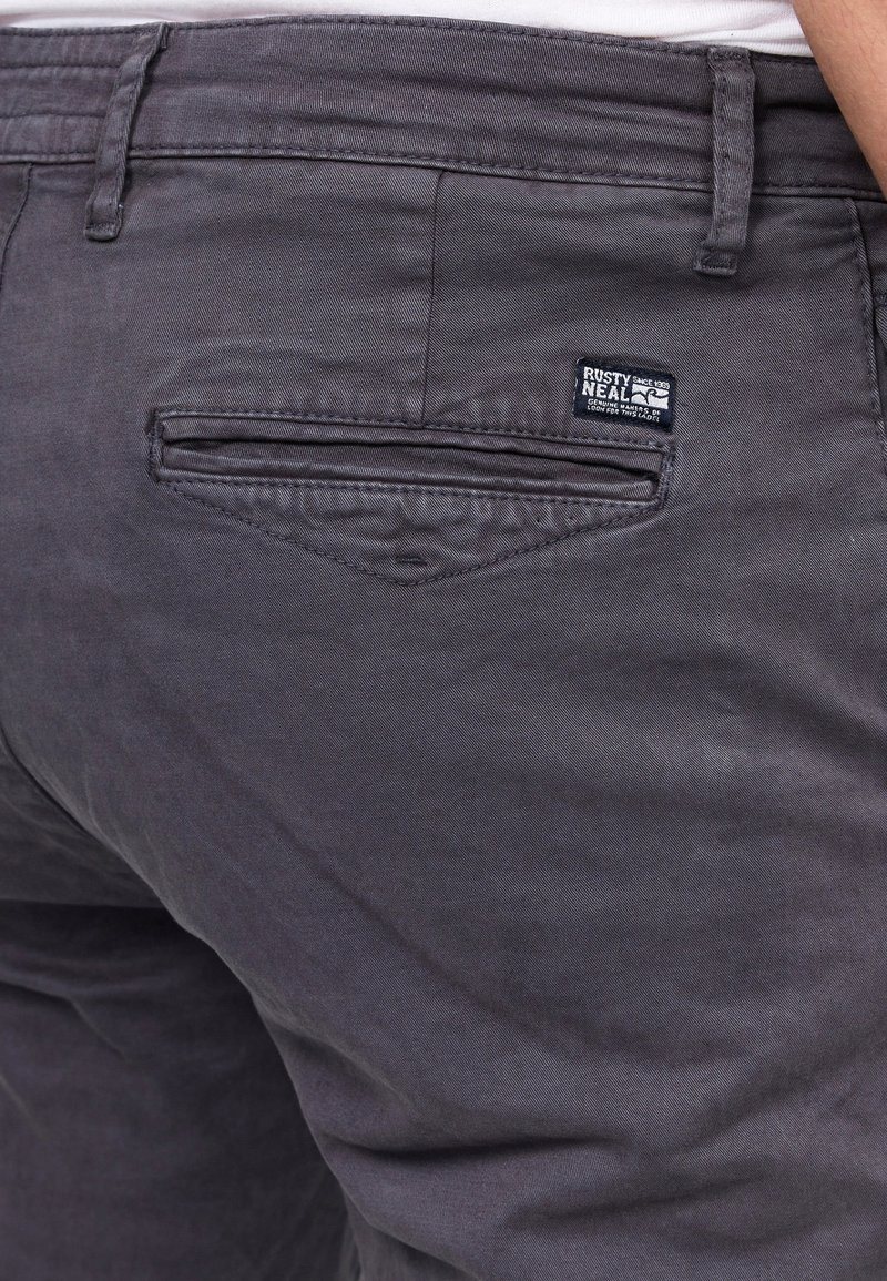 Rusty Neal SETO - Chinos - anthrazit/anthracite - Zalando